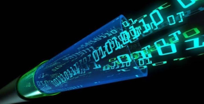Throughput: Pengertian, Fungsi & Perbedaannya dengan Bandwidth