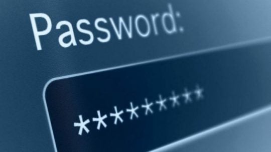 Menggunakan Password Yang Kuat: Tips Cyber Security Yang Penting